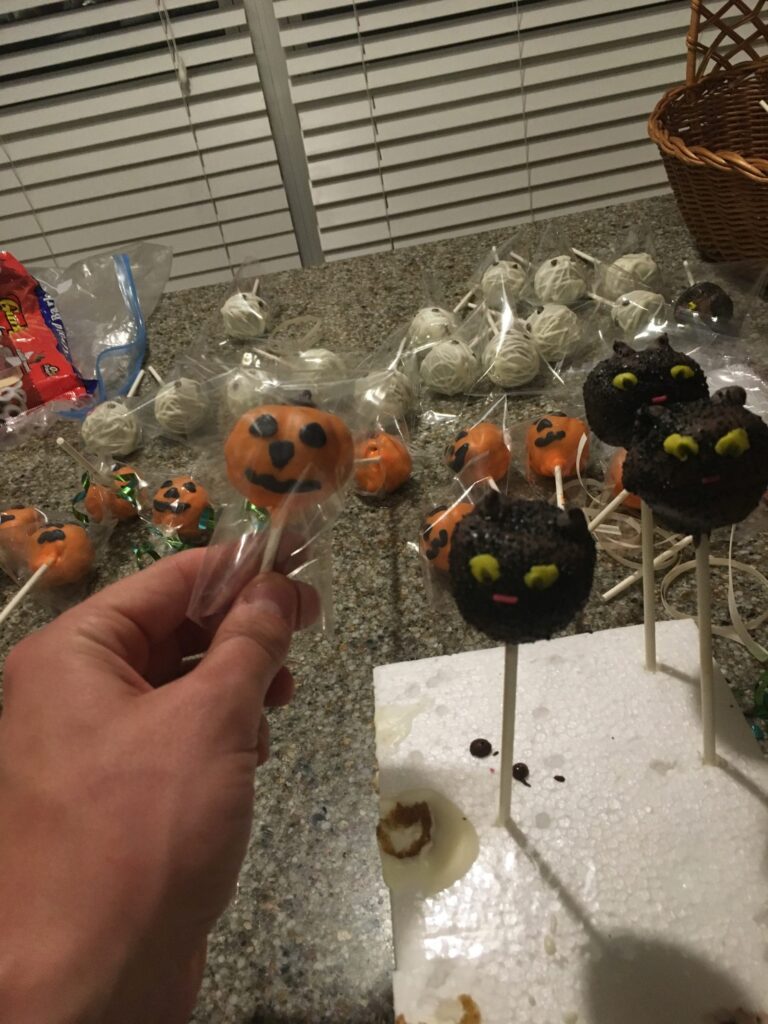 Fall Cake Pops – Perfuzion